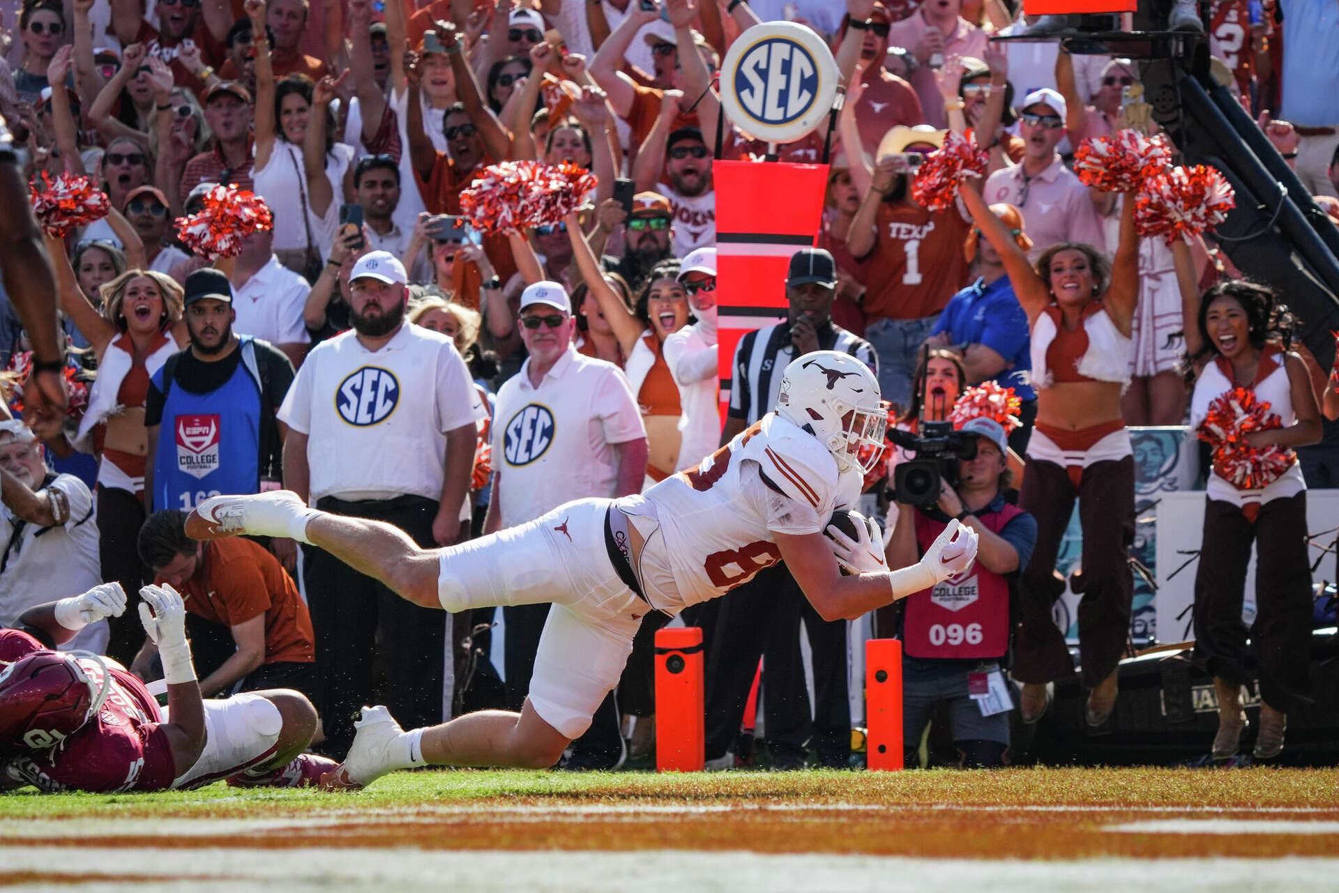 Texas Longhorns football: Quinn Ewers, defense lead win over Oklahoma