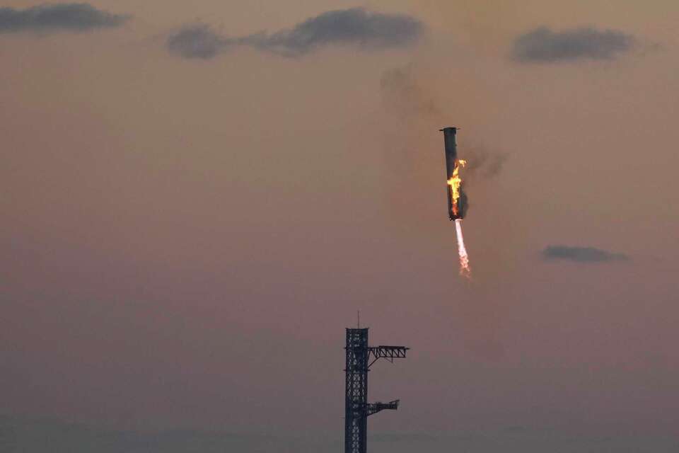 SpaceX: Fifth flight test of Starship launches in Boca Chica