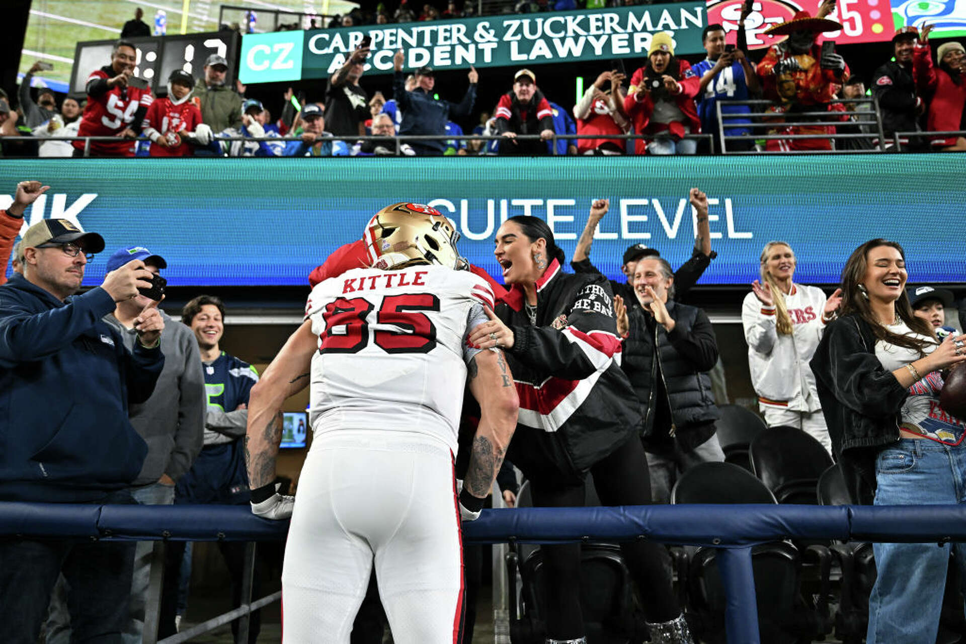 Seahawks mascot writes sad sign for 49ers designer Kristin Juszczyk