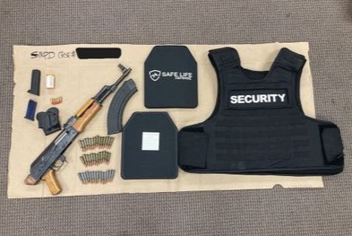 Bay Area police: Man busted after leaving loaded gun in shopping cart