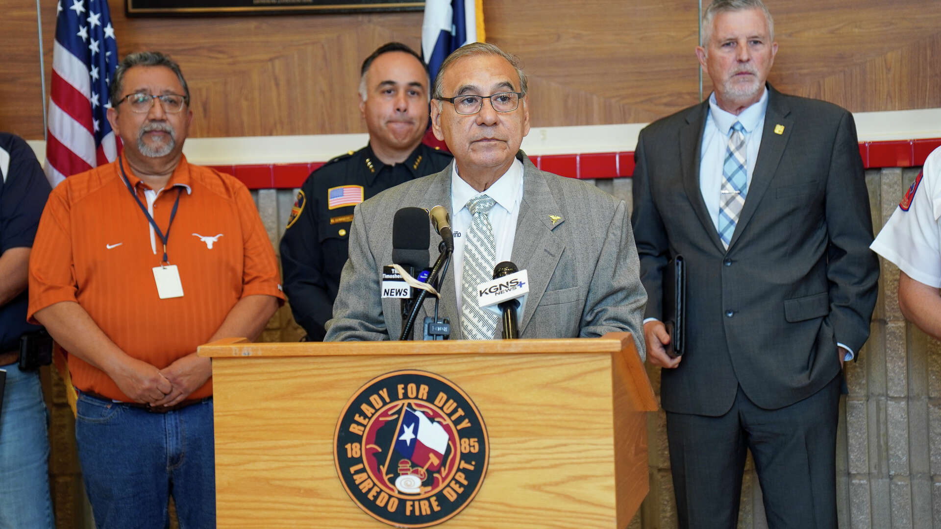 Laredo stays in boil water notice, city pausing non-essential projects