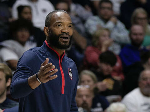 How Kimani Young became Dan Hurley's top assistant at UConn