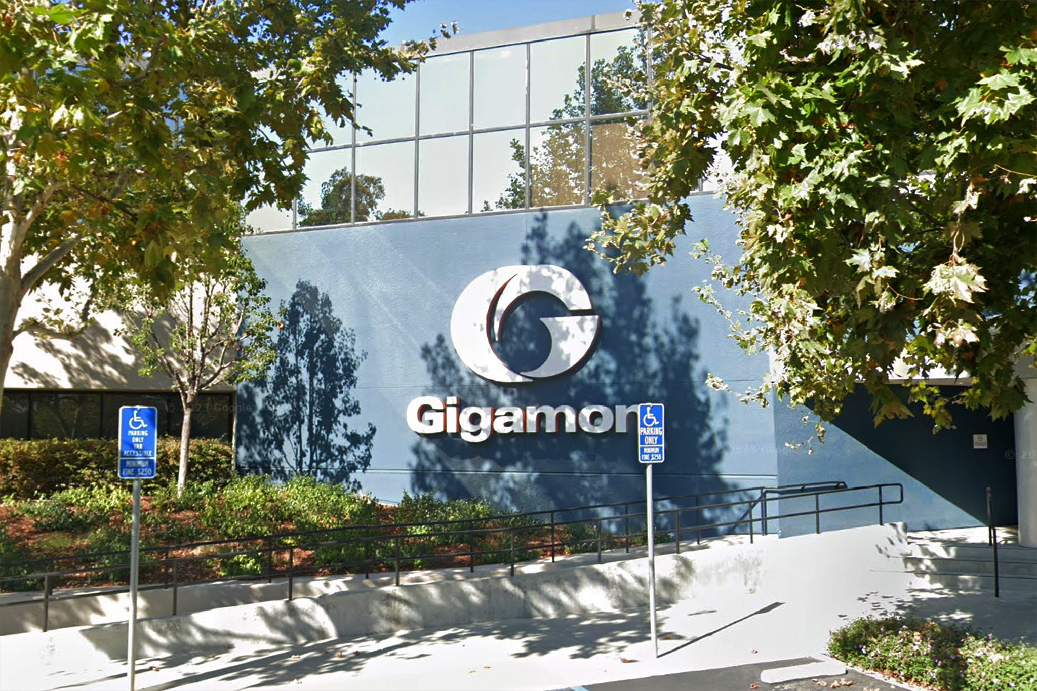 Bay Area tech company with infamous owner to lay off dozens of workers