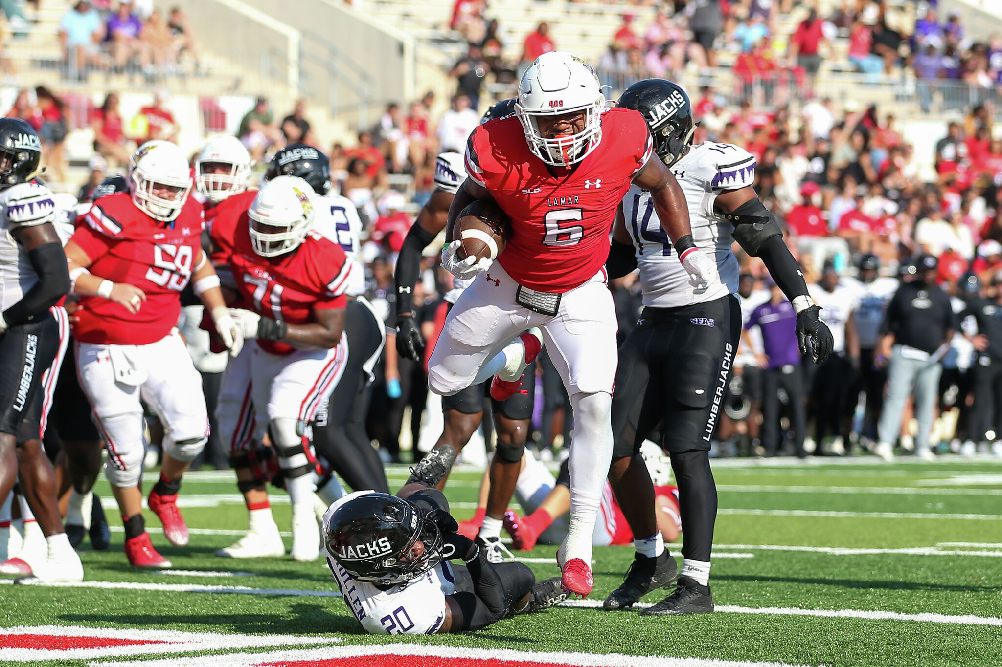 Lamar football seniors 'changed the narrative' for Cardinals' program