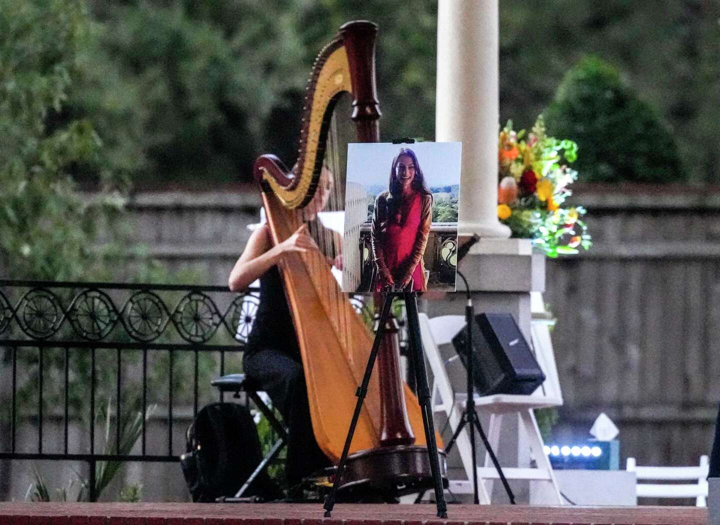 Heights vigil honors life of pregnant mother Christa Gilley
