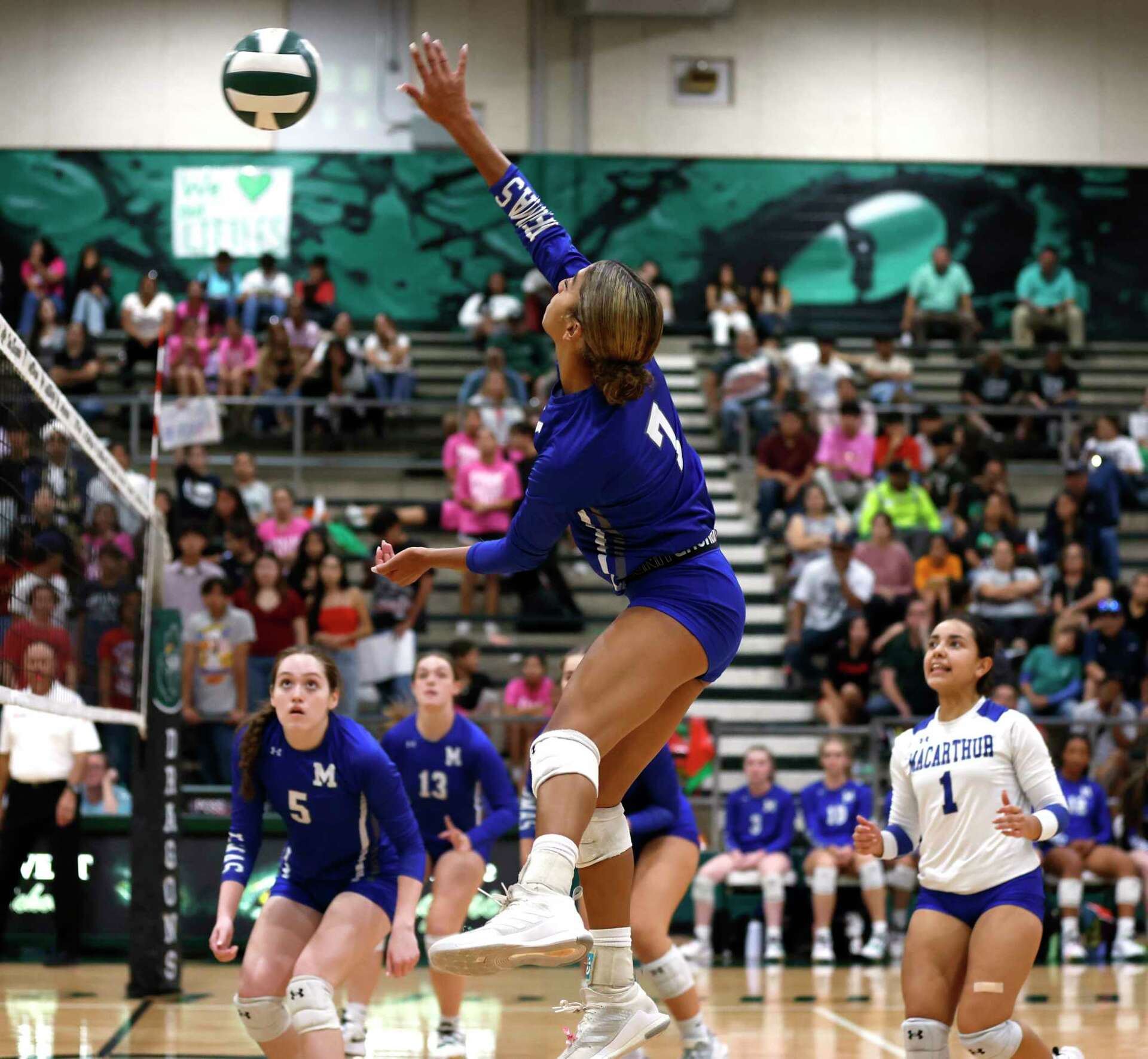 Southwest volleyball builds momentum and confidence after rough start