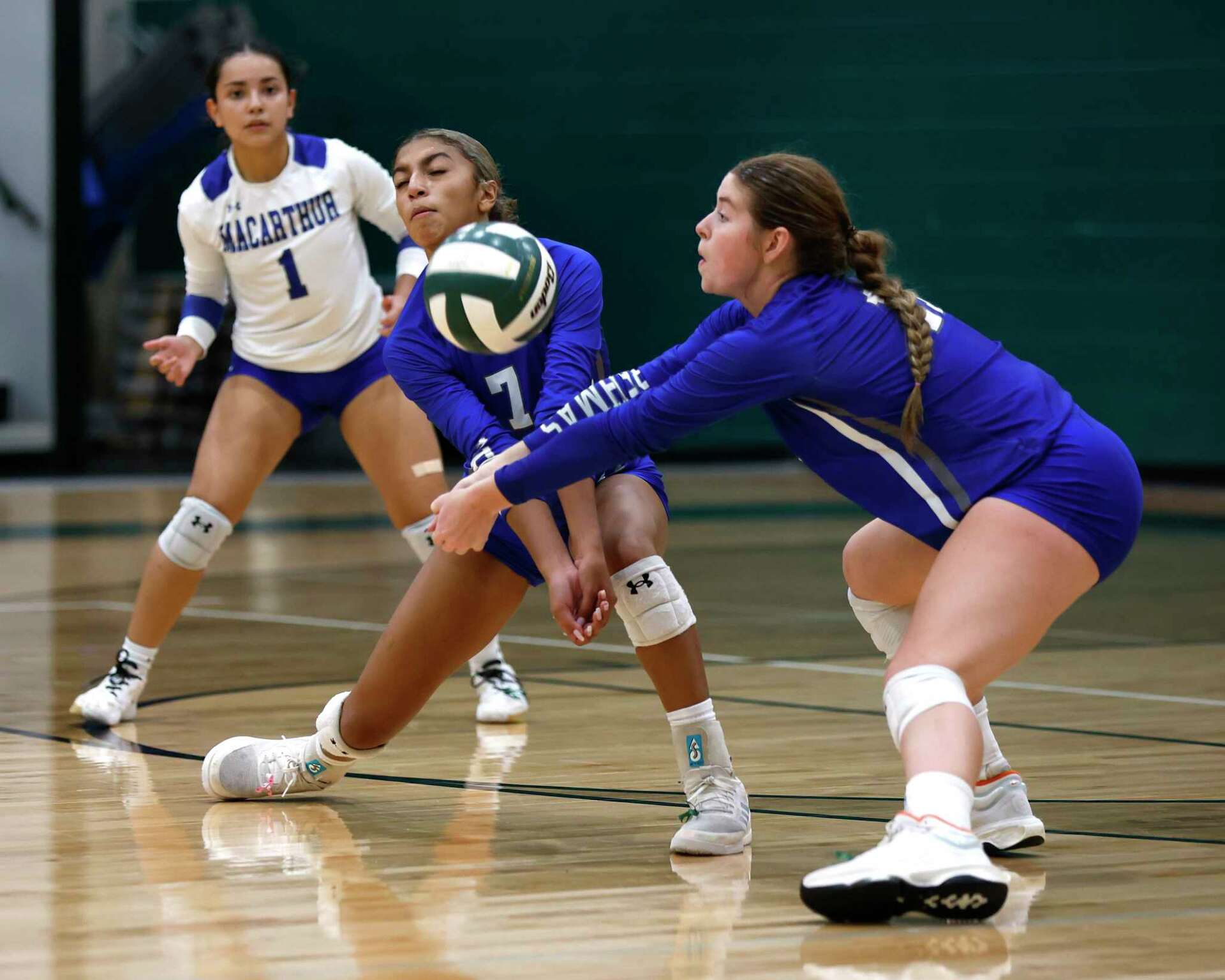 Southwest volleyball builds momentum and confidence after rough start
