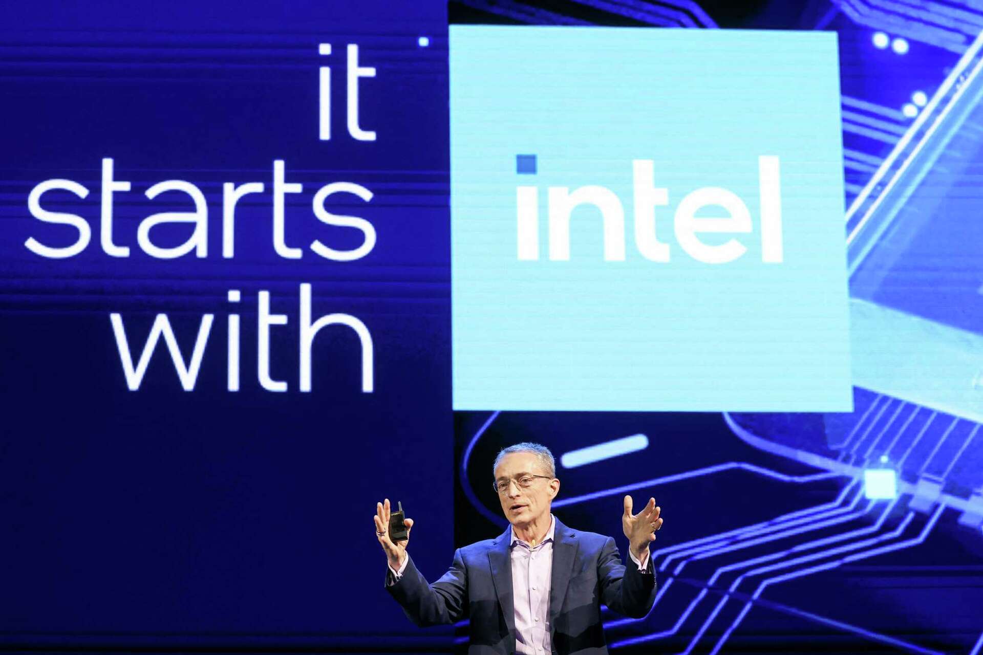 Intel to cut hundreds of tech jobs in Northern California