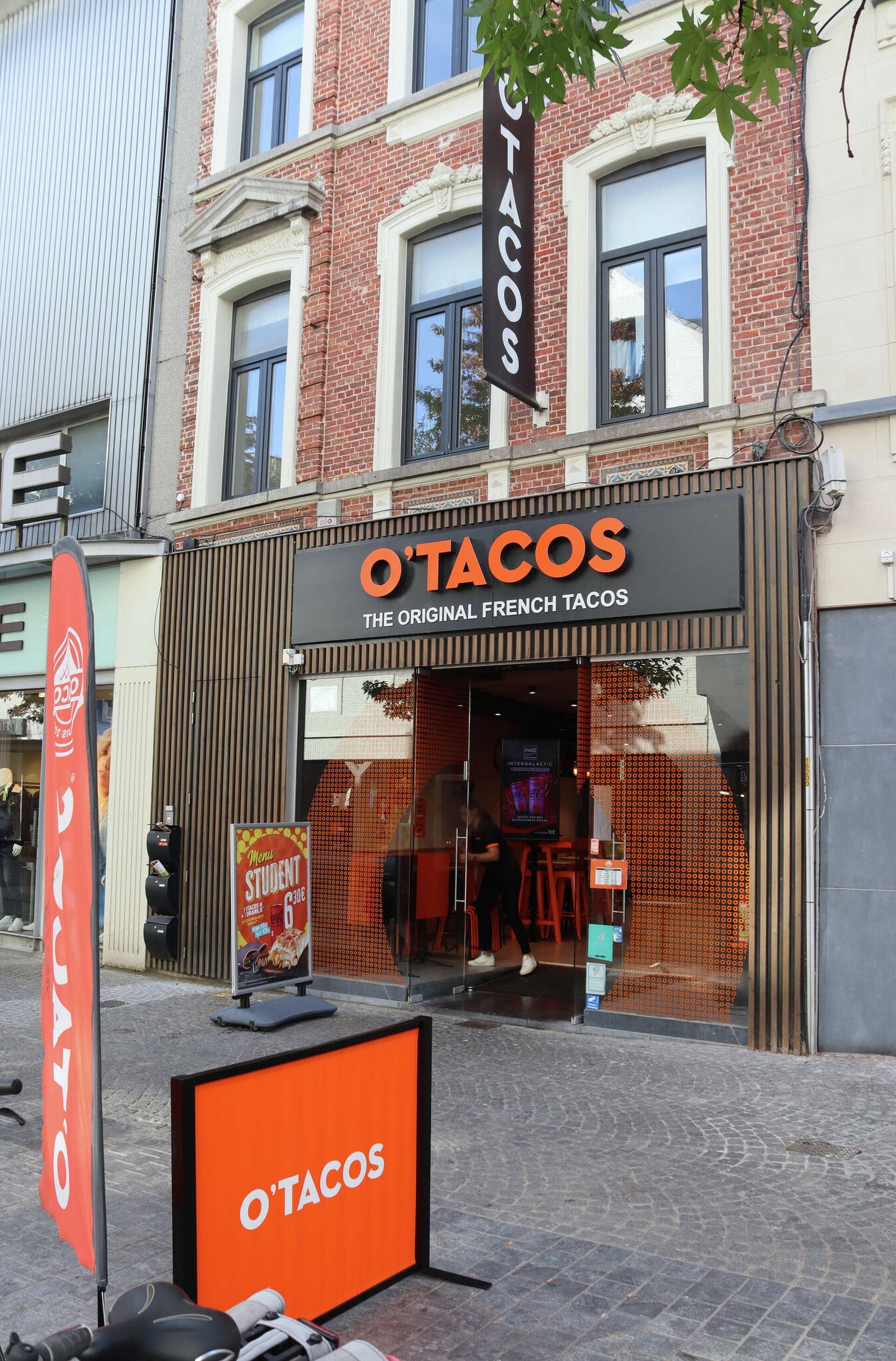 What is a French taco? We explain France's fast-food hit.