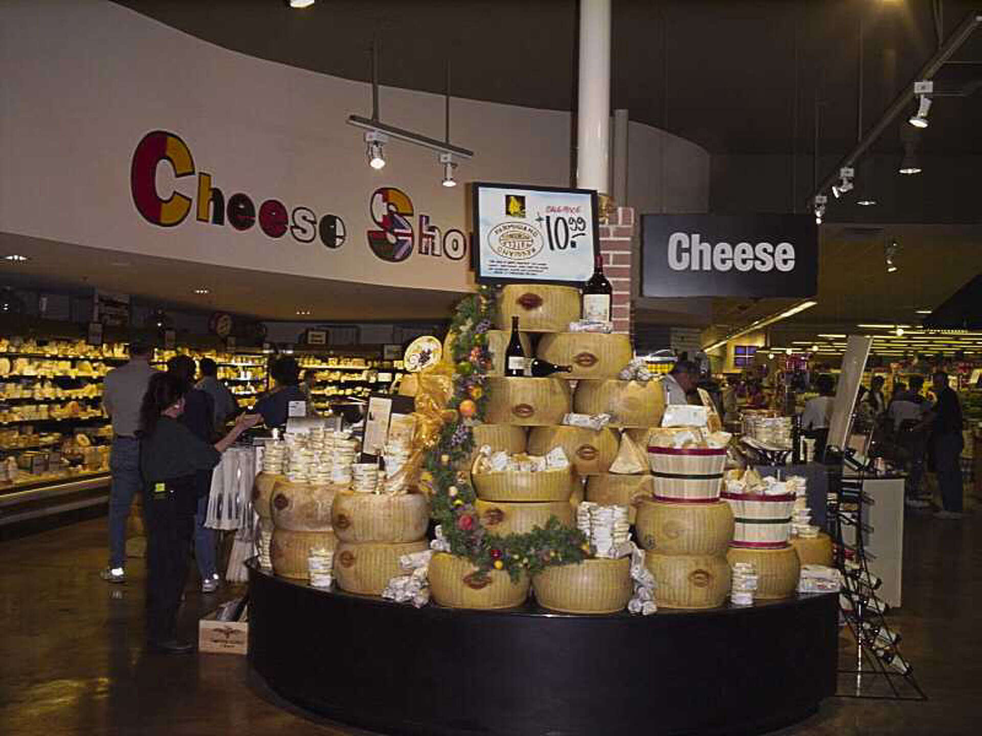 H-E-B gourmet grocer Central Market's 30-year history in Texas