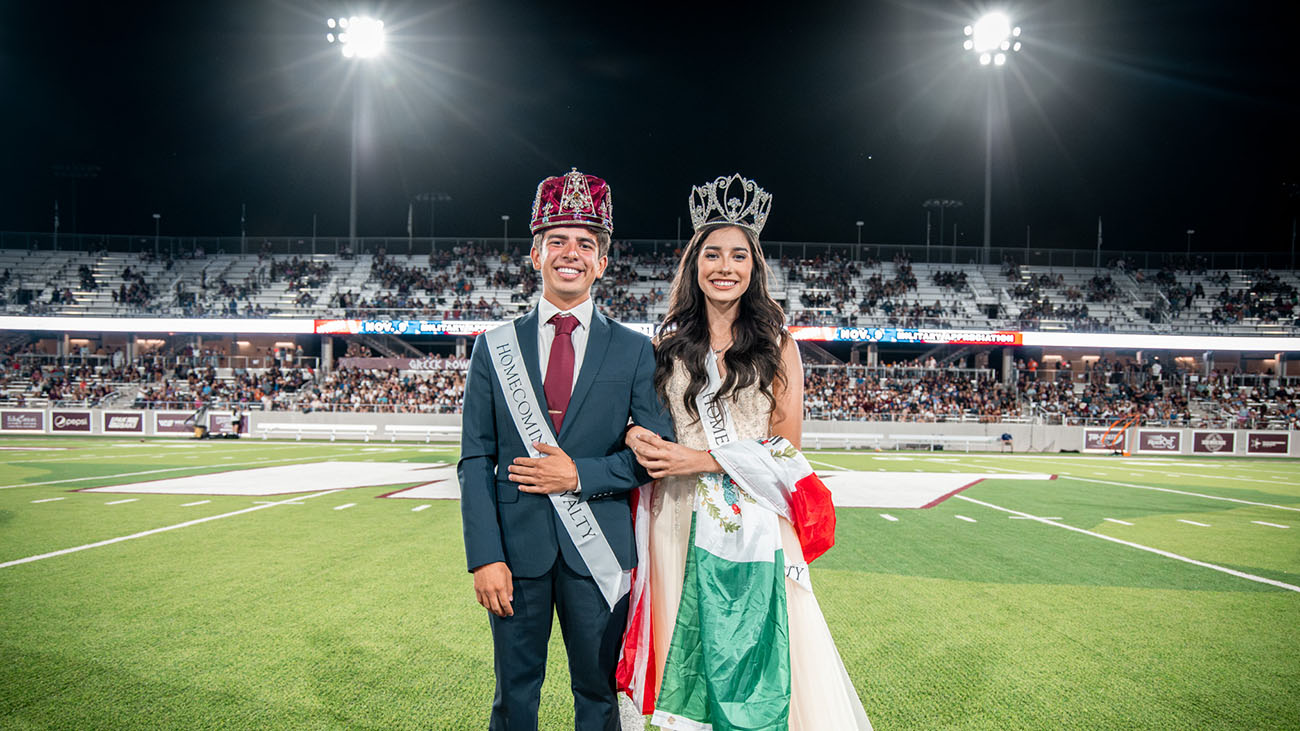 Several students from area towns make WT Homecoming Court