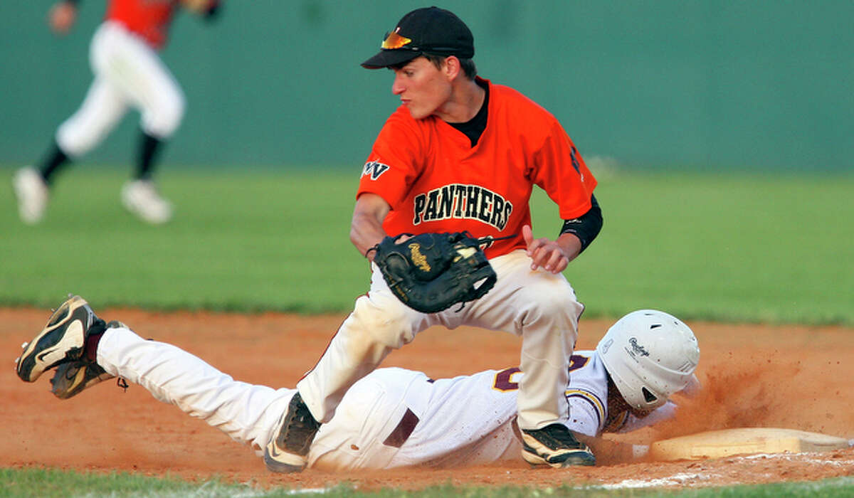 Medina Valley 13, Harlandale 1