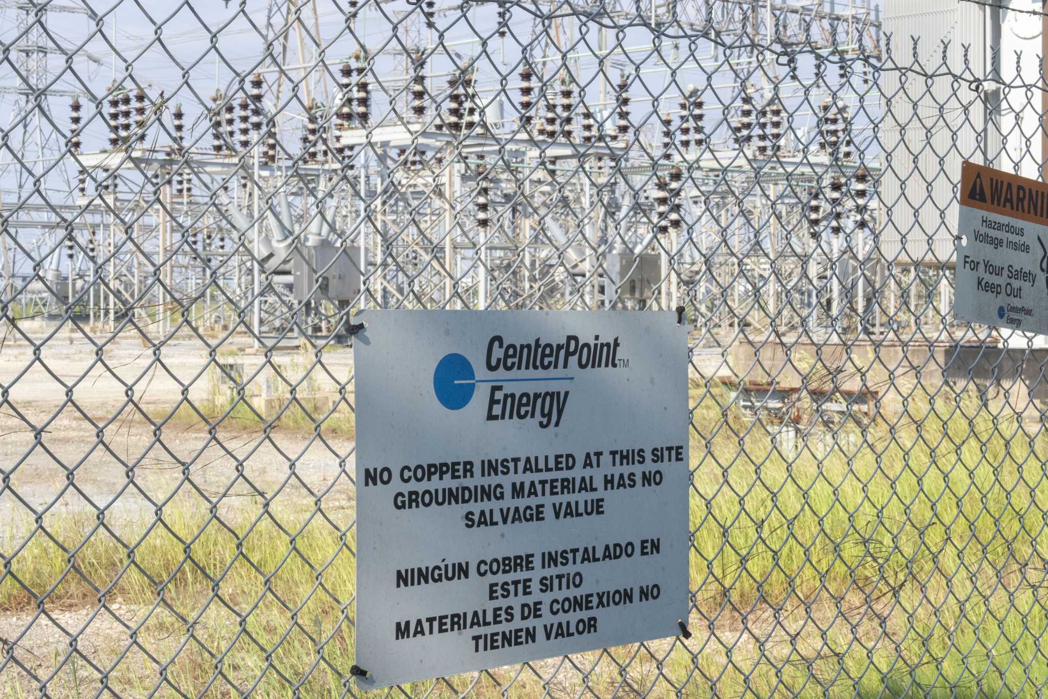 Several downtown Houston buildings lose power in CenterPoint outage