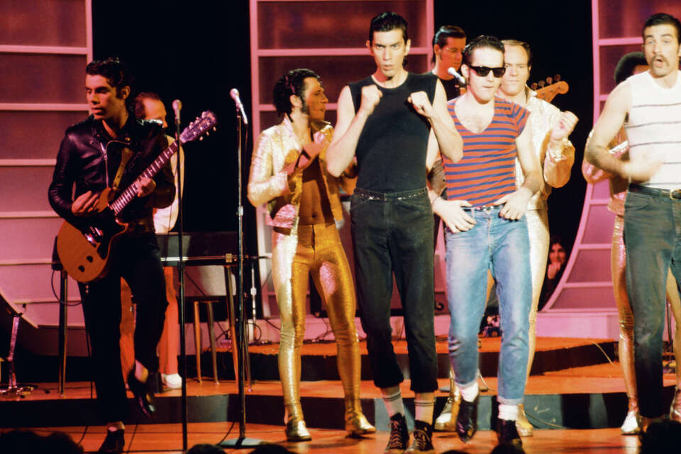 'Bowzer,' of Sha Na Na fame, to perform last concert at Mohegan Sun