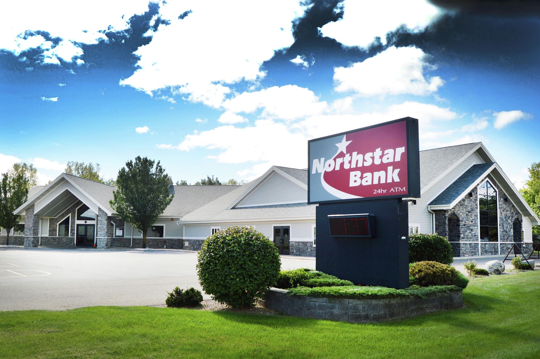 Northstar Bank reaches $1 billion in assets, expands services