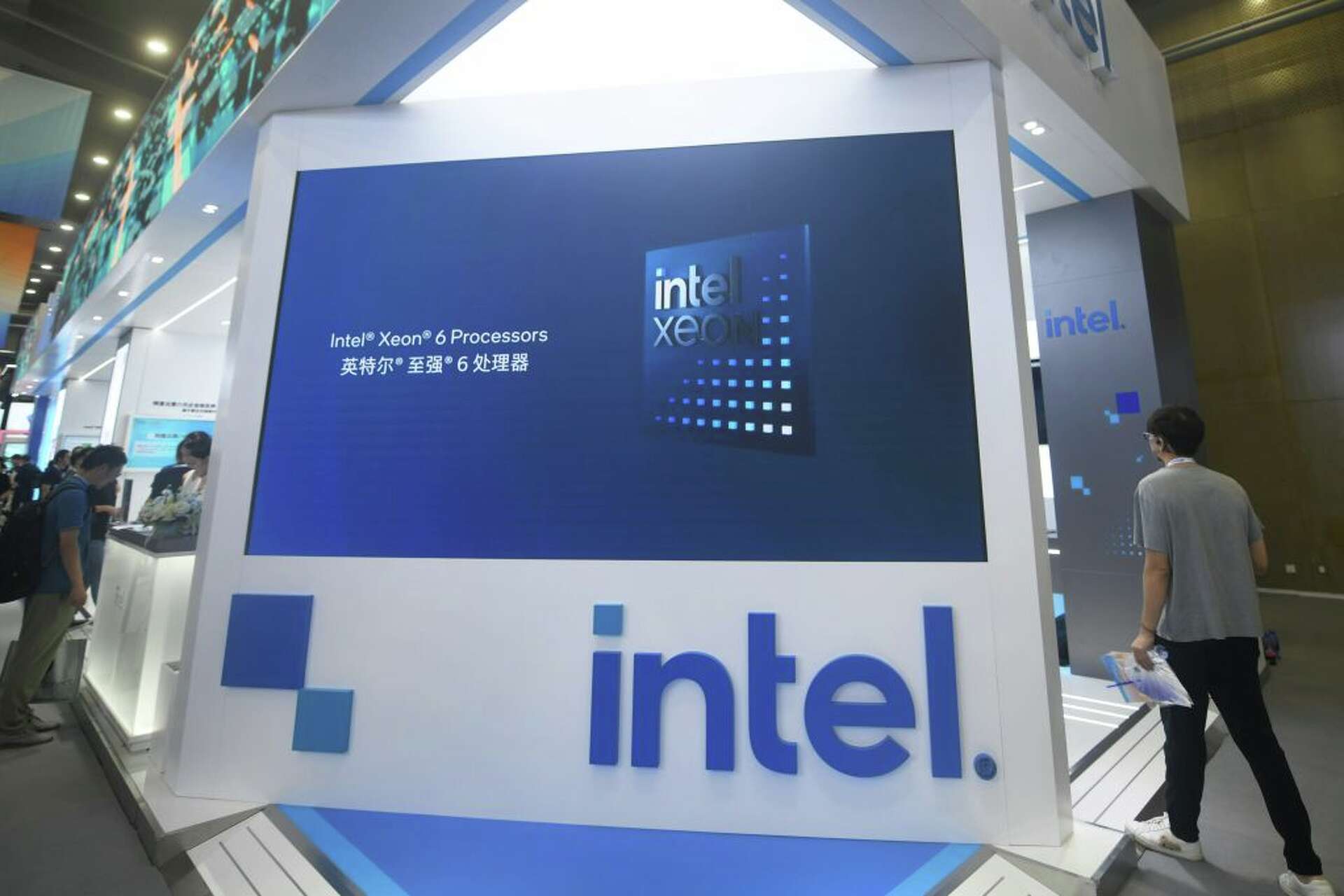 Intel to lay off over 250 Austin employees in global job cuts