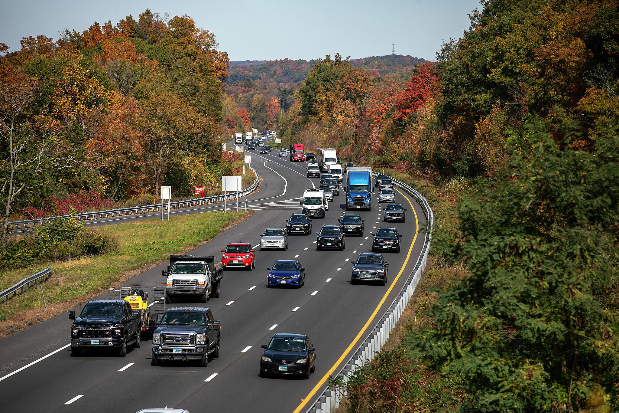 What to know about Connecticut's new left lane 'camping' law