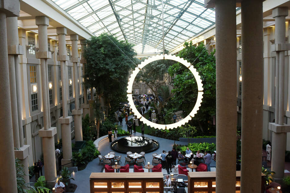 Tour inside updated Hyatt Regency Greenwich with its Art Deco pomp