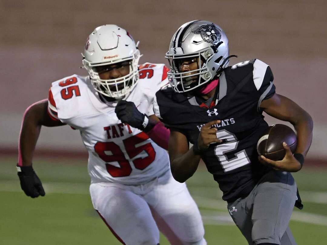 Sotomayor football on verge of playoffs with win over Taft