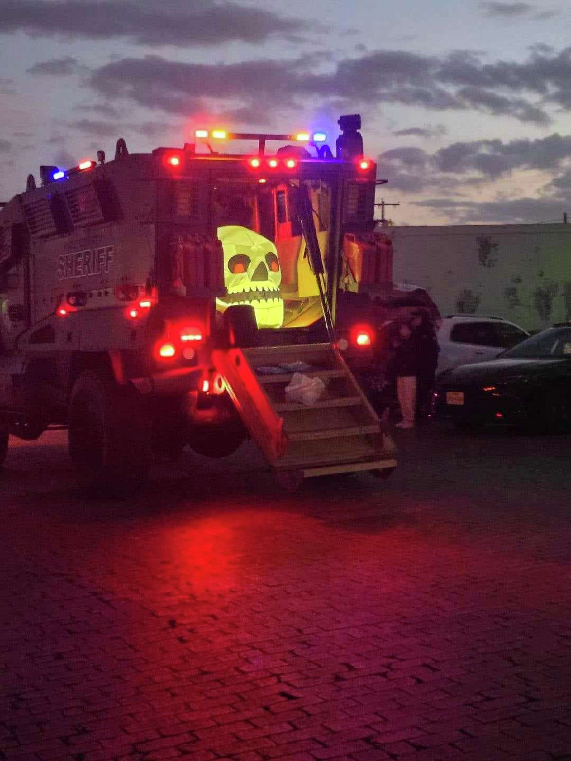 Fall-O-Ween Parade brings spooky floats to Downtown Plainview