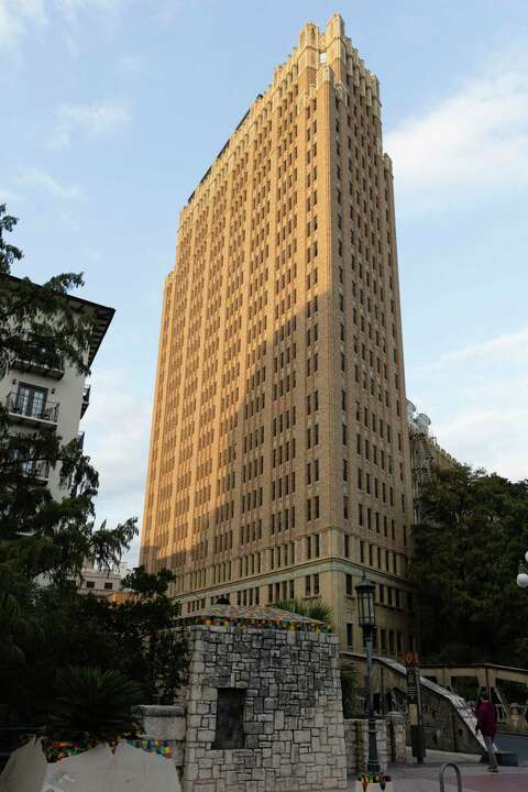 Nix hospital in San Antonio to become River Walk apartments