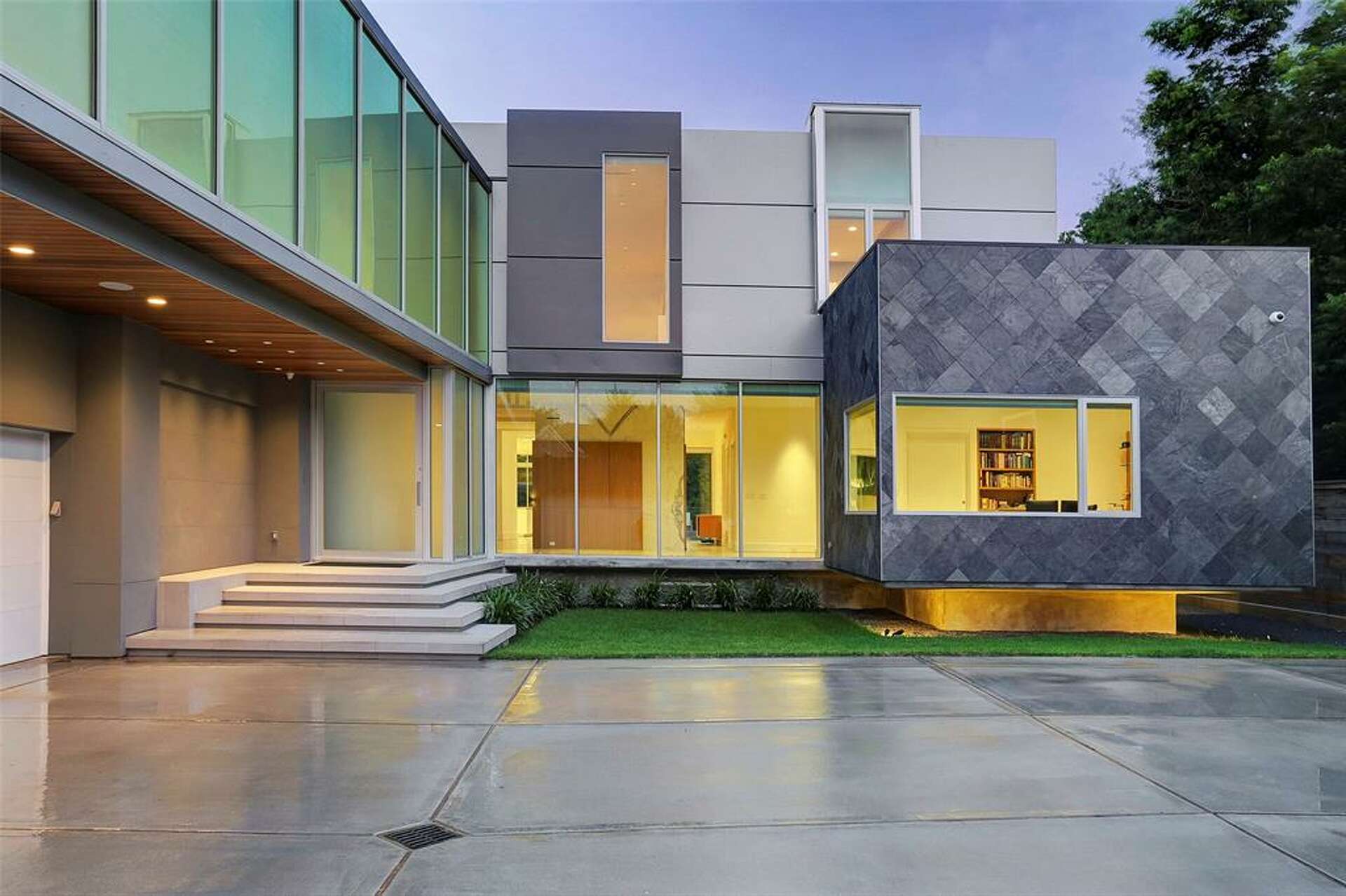 Washington Ho closes sale of 'Luke Skywalker' house in Bellaire