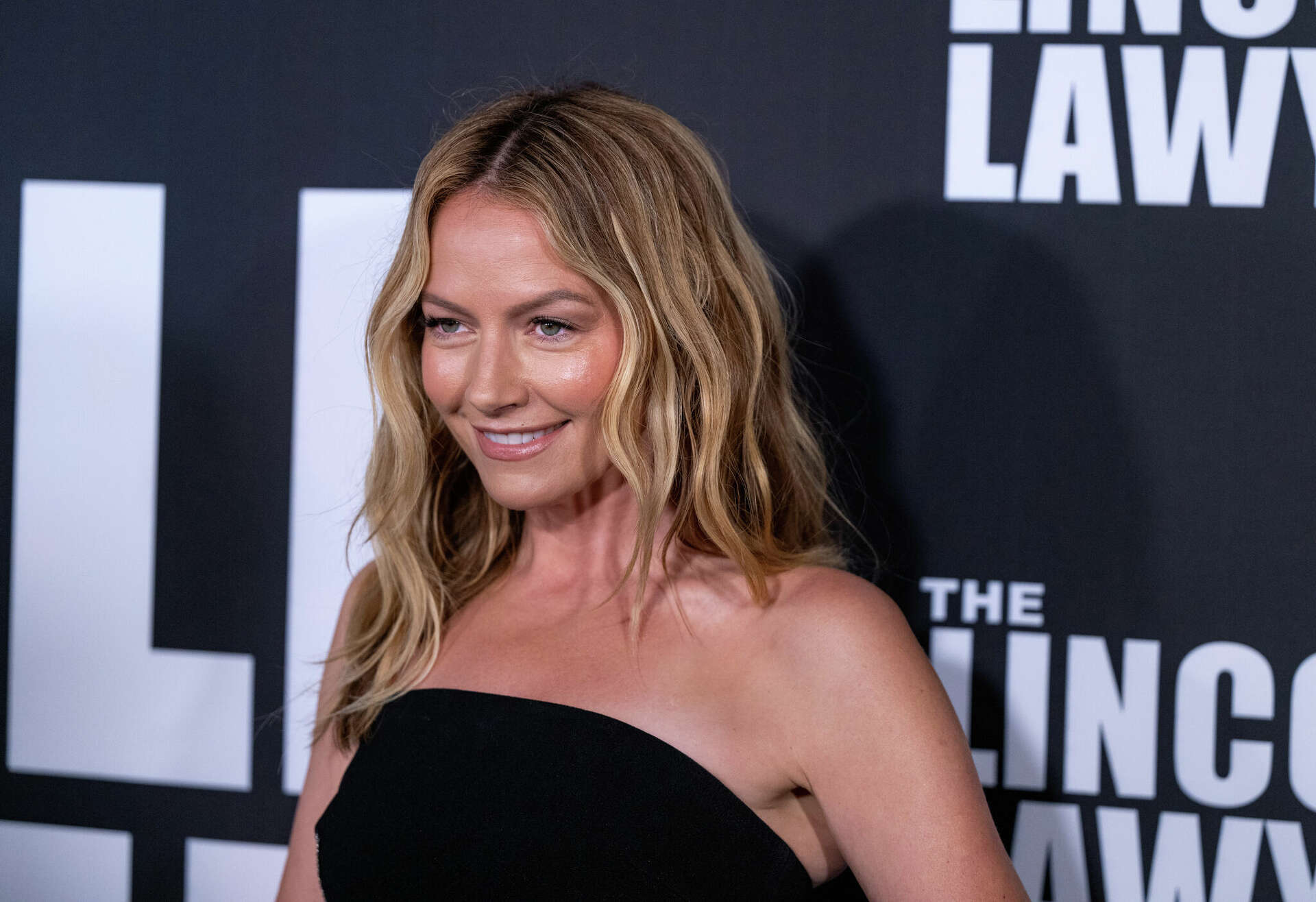 'The Lincoln Lawyer's' Becki Newton grew up in a small CT town