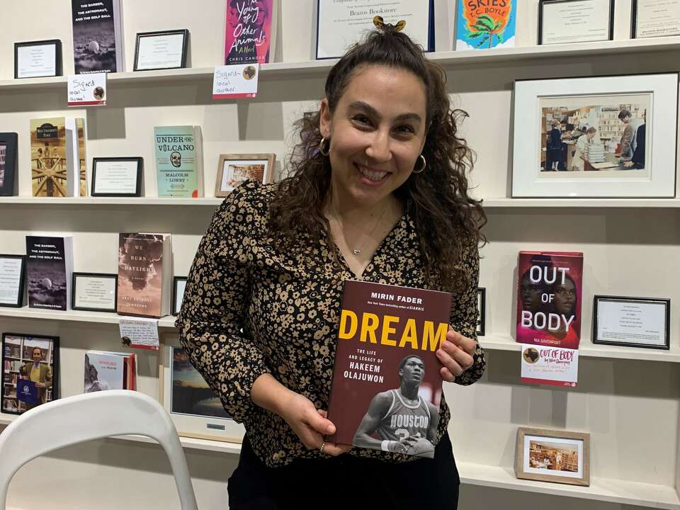 Hakeem Olajuwon: Mirin Fader discusses new biography of Rockets icon