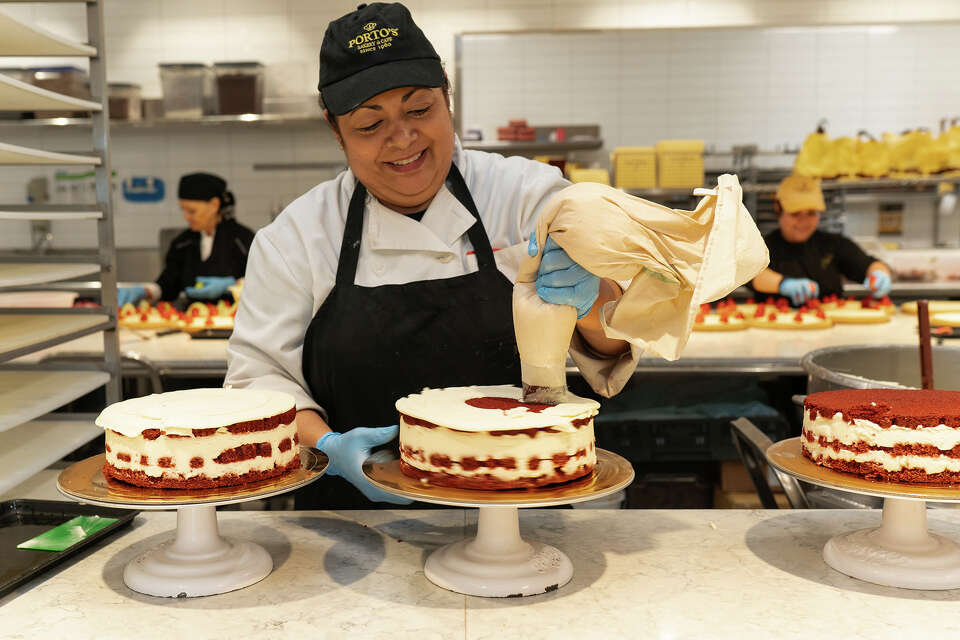 This Calif. bakery legend serves 2 million customers a month