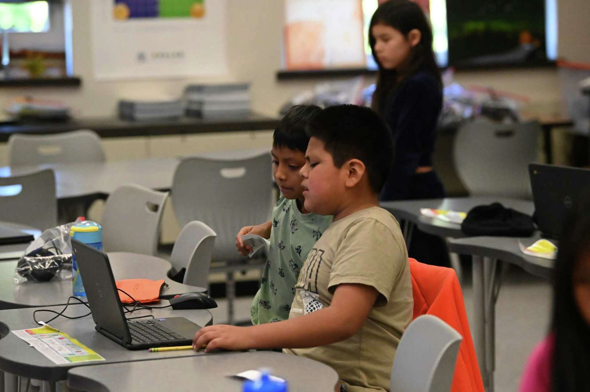 Migrant children among surge of new English learners in Albany