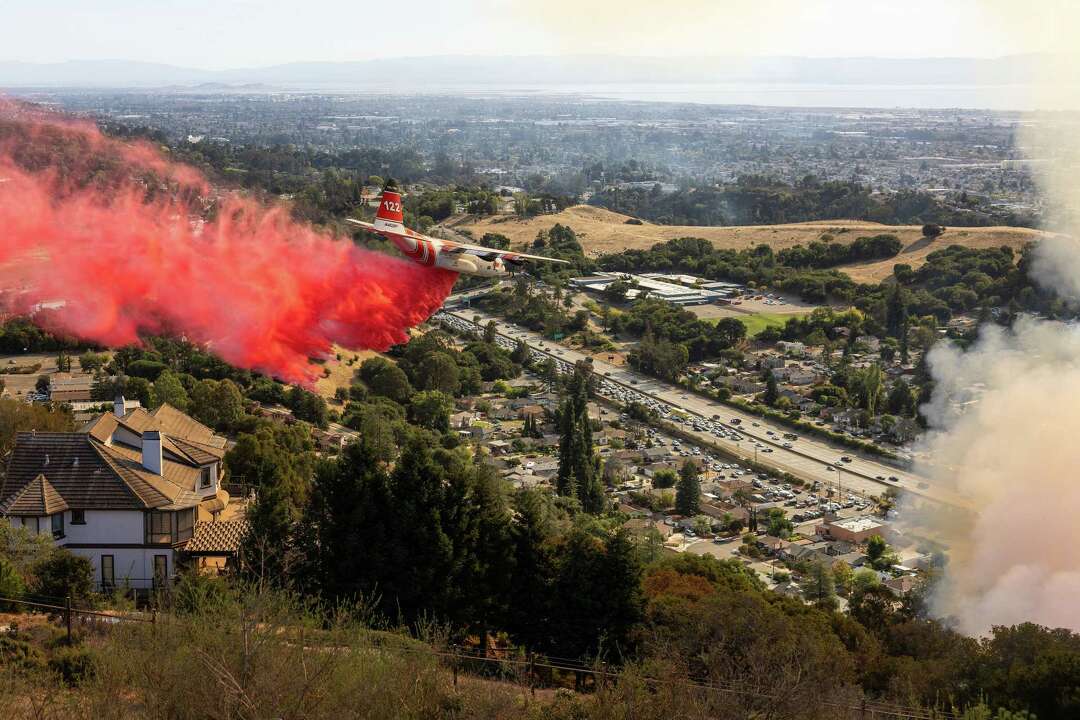 Oakland fire prompts evacuations, stirs memories of 1991 firestorm