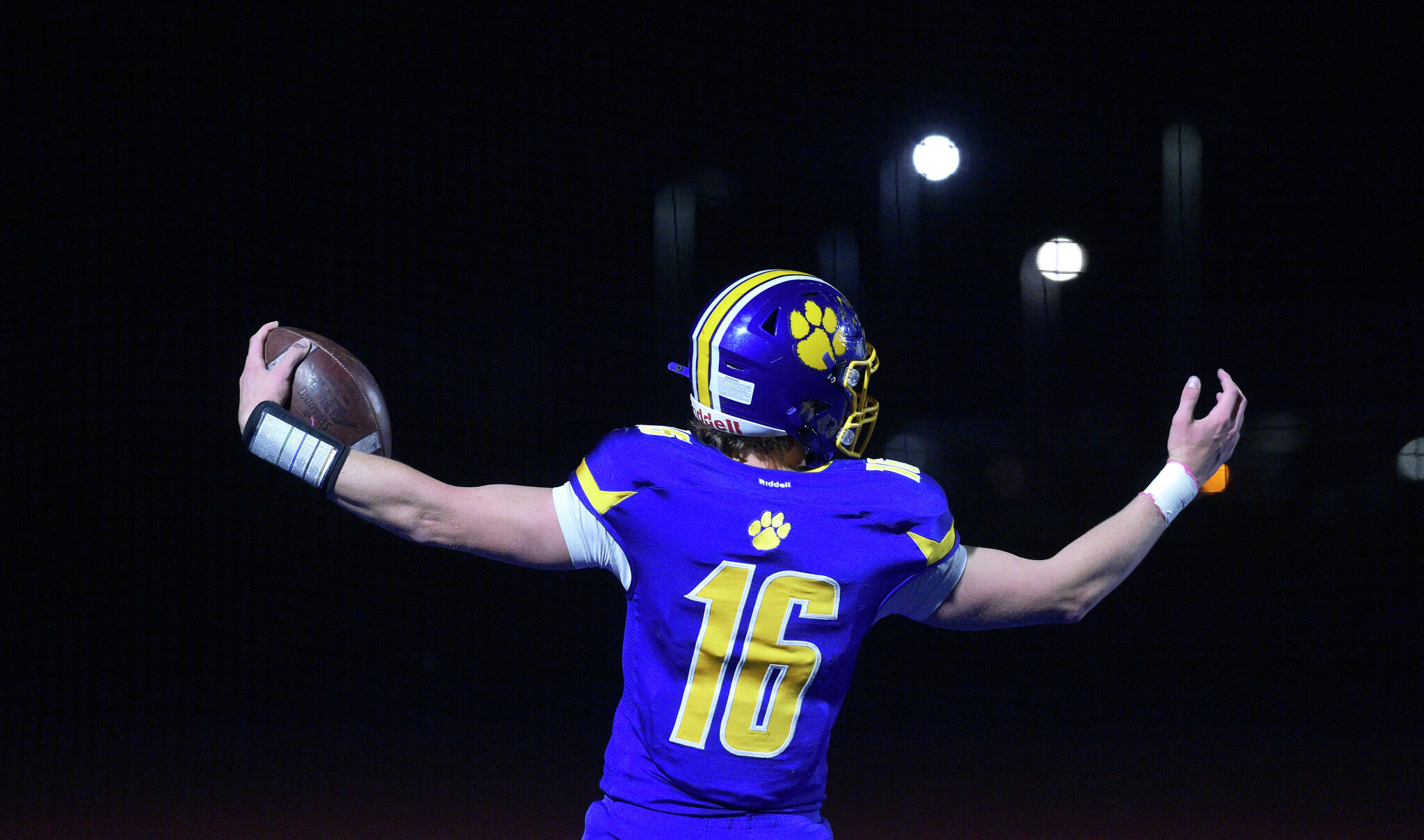 Senior QB/LB Thad Balzi is Brookfield football's leader