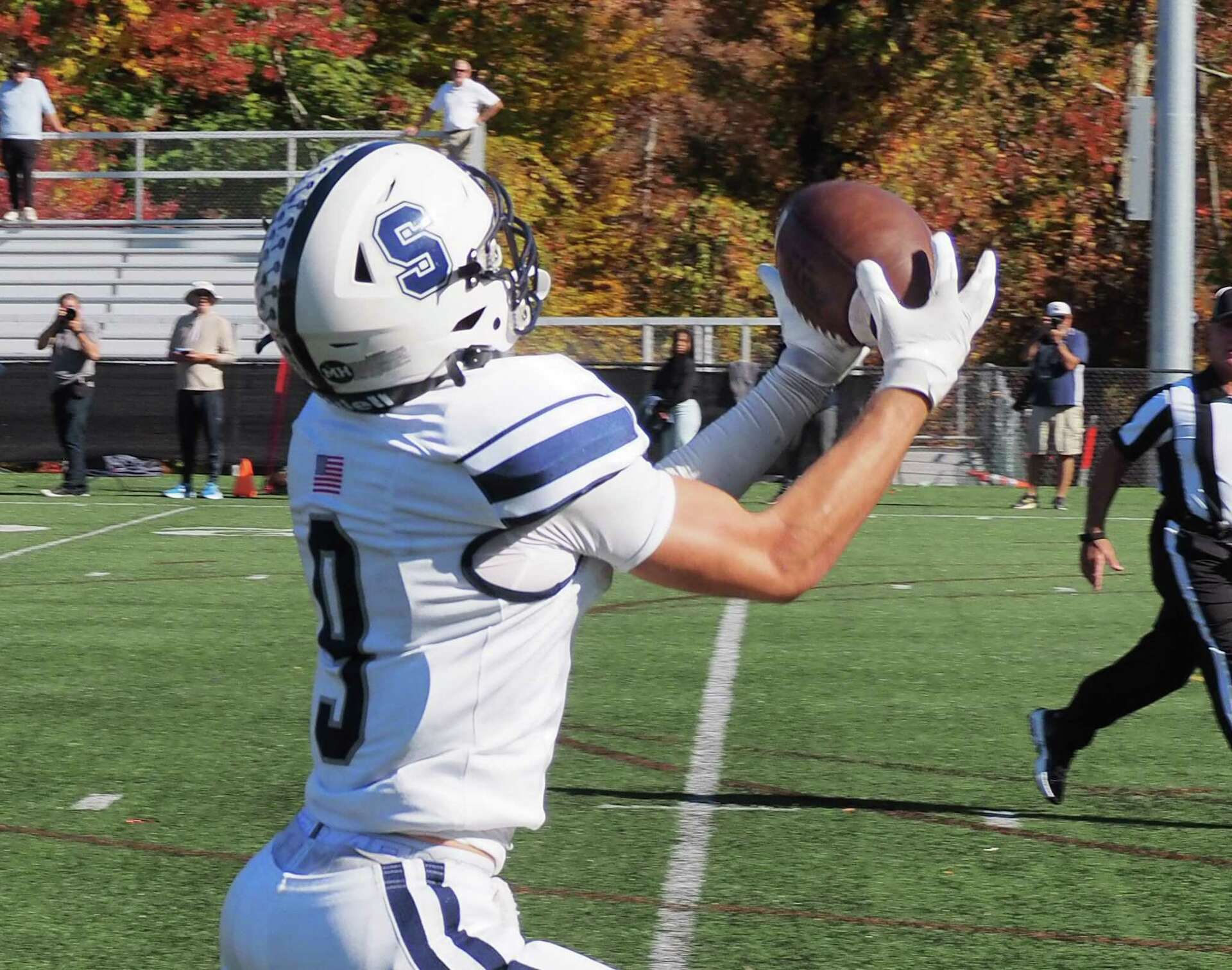 New Canaan football defeats Staples in battle of CIAC champions