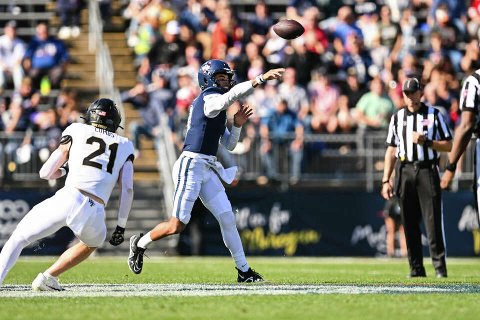 UConn football looks for consistency from quarterback Nick Evers