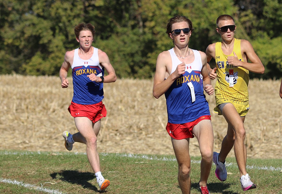 Roxana boys dethrone Freeburg, win Cahokia Conference cross country ti