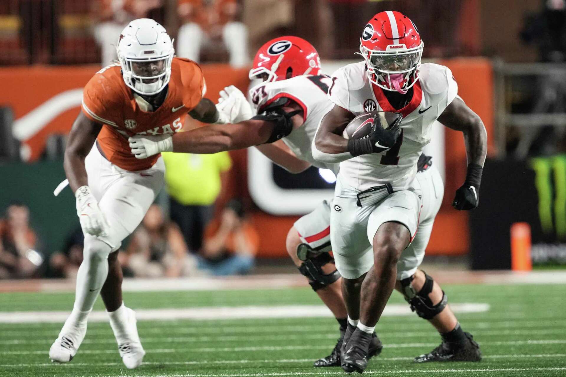 UT Longhorns football: Why referees reversed pass interference call