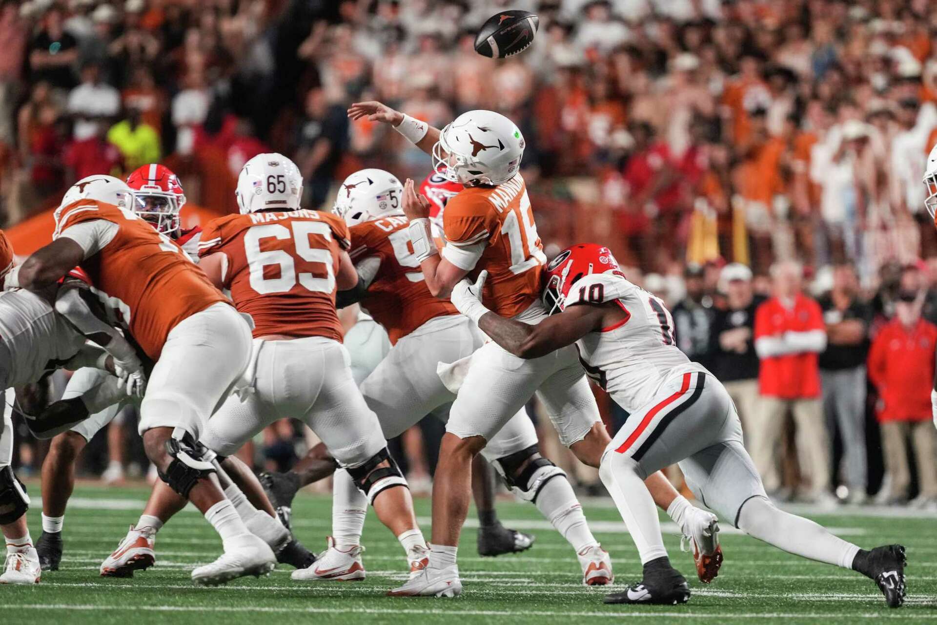 UT Longhorns football: Why referees reversed pass interference call