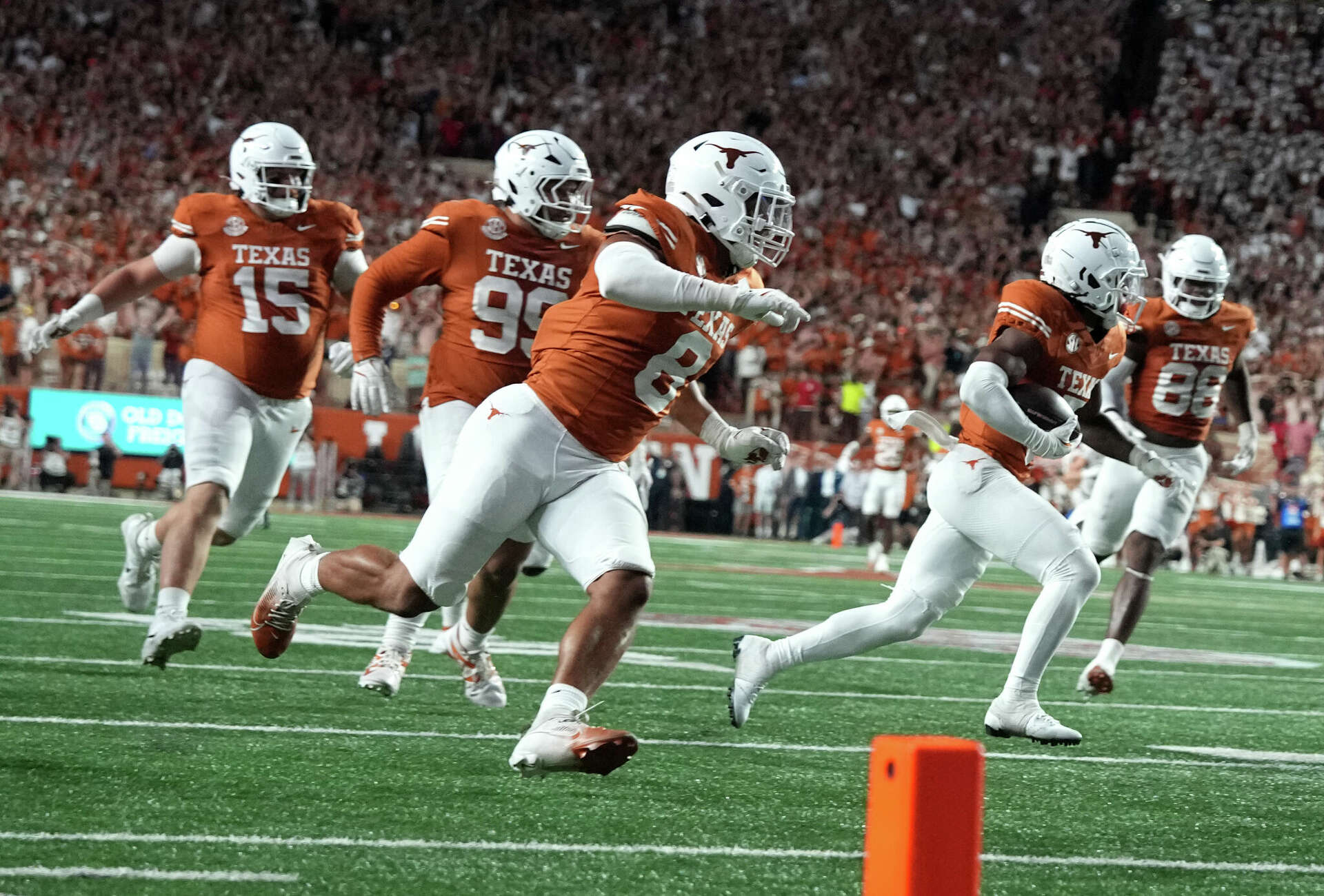UT Longhorns football: Why referees reversed pass interference call