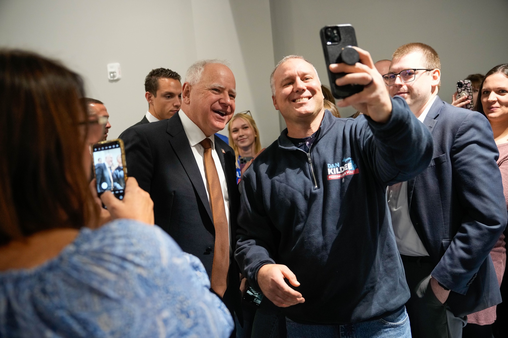 VP candidate Tim Walz visits union workers, church in Saginaw