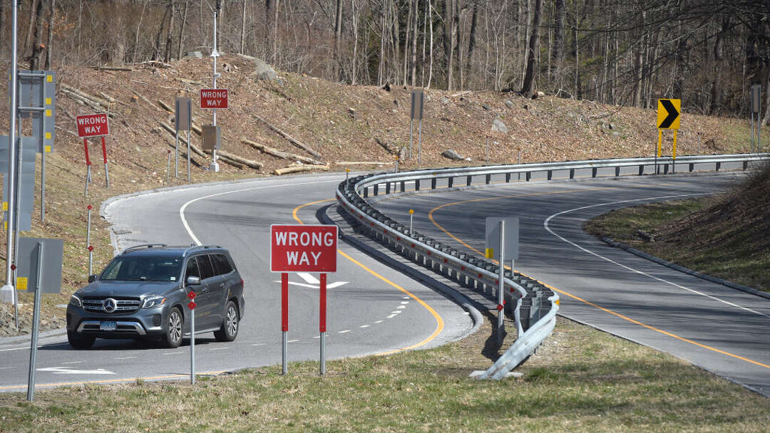 Connecticut installs 200th wrong-way driver detection system, DOT says