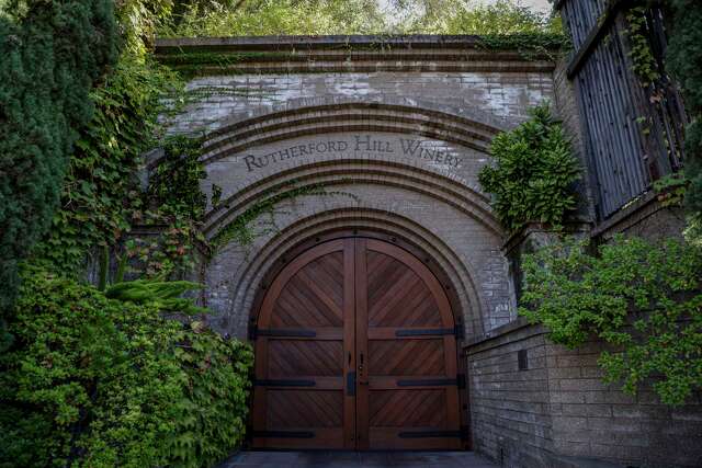 Rutherford Hill Winery unveils floating wine tasting decks