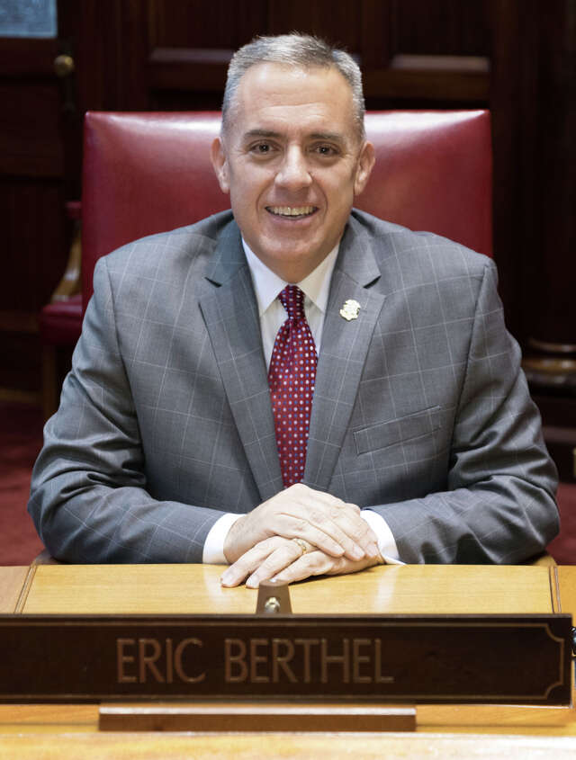 GOP's Eric Berthel declares win in CT's 32nd Senate District race