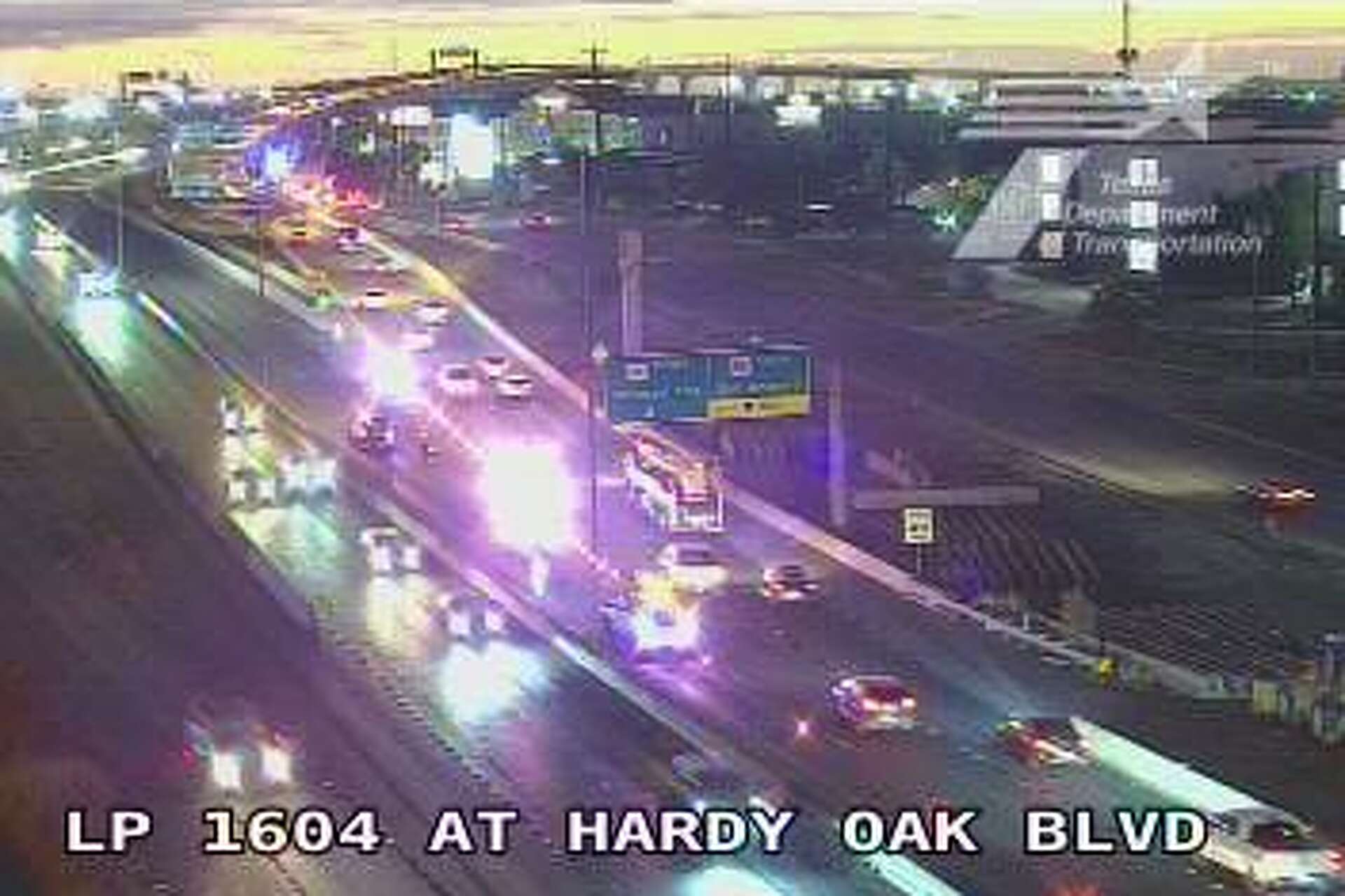Stretch of San Antonio highway shutdown after major crash