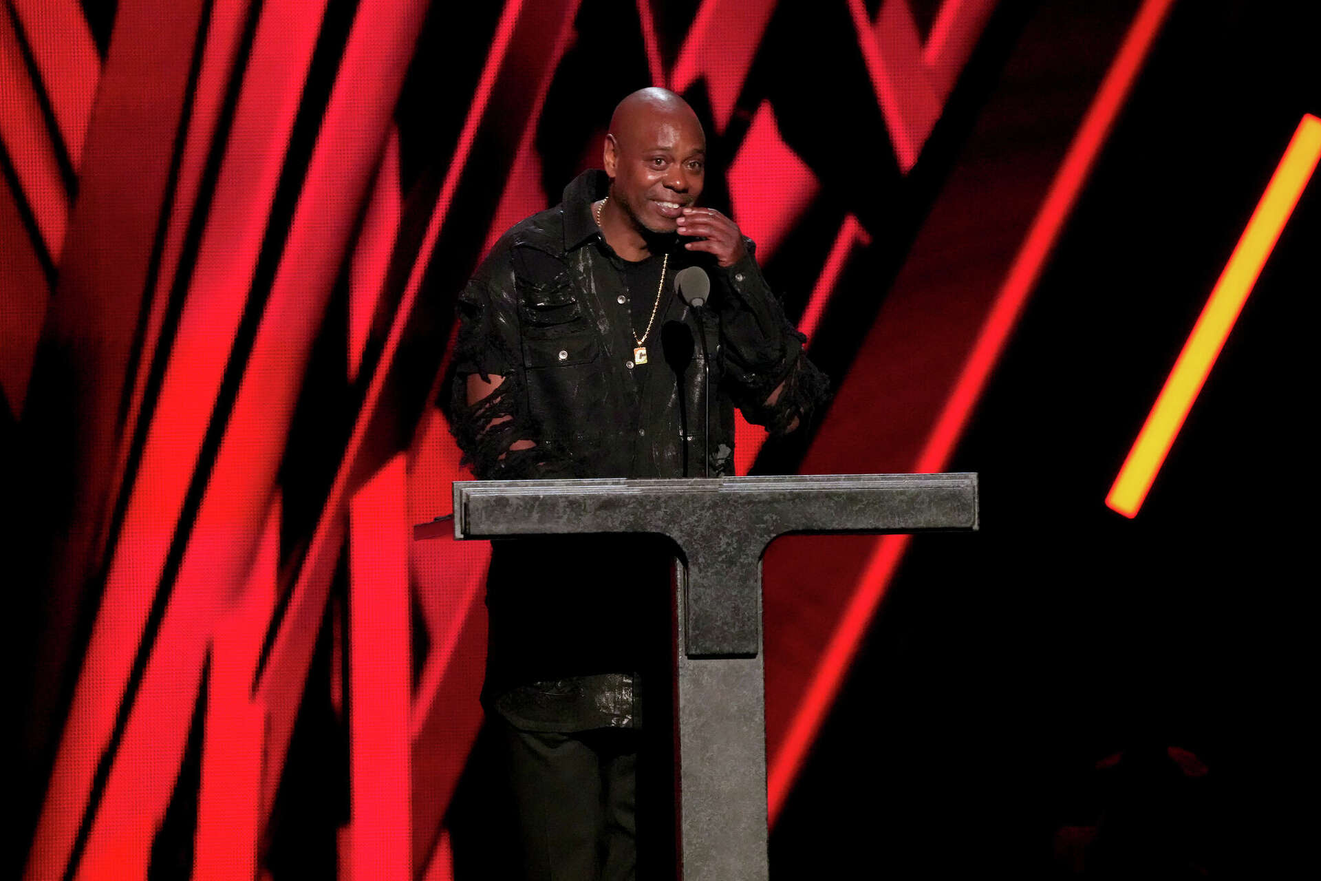 Dave Chappelle announces Bay Area show with mix of music and comedy