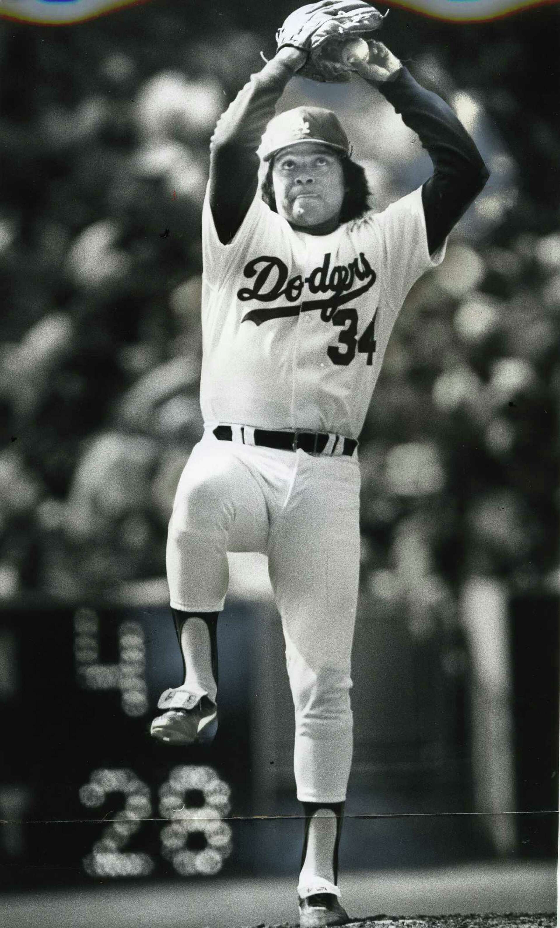 During Fernandomania, Giants saw Dodgers’ Valenzuela at his best