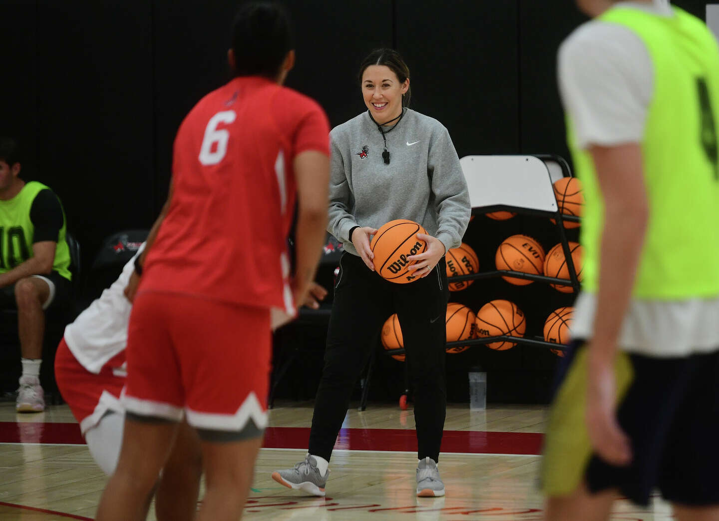 Fairfield basketball coach Carly Thibault-DuDonis follows family path