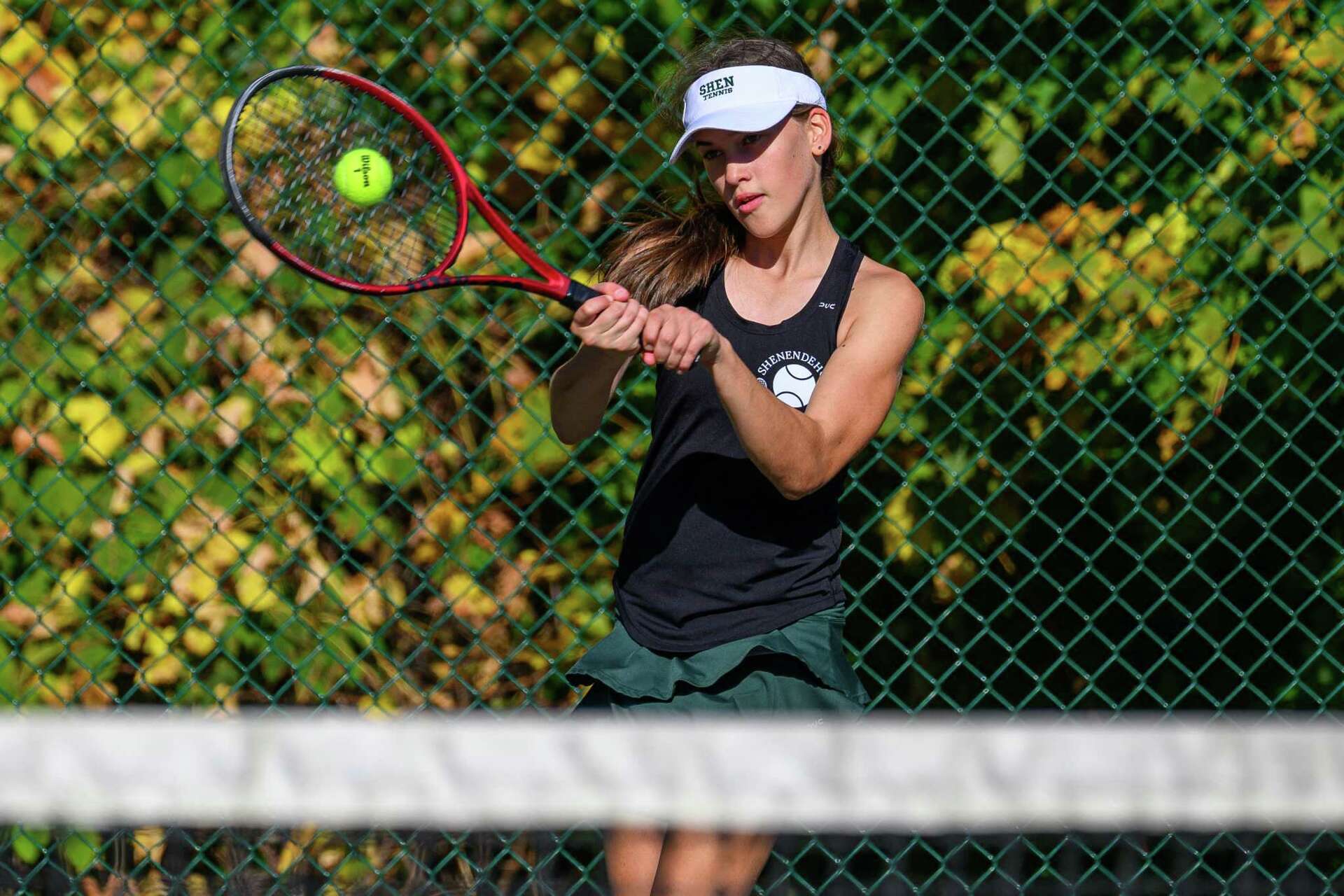 Olivia Dartawan and Jolie Chichak advance to girls' tennis final