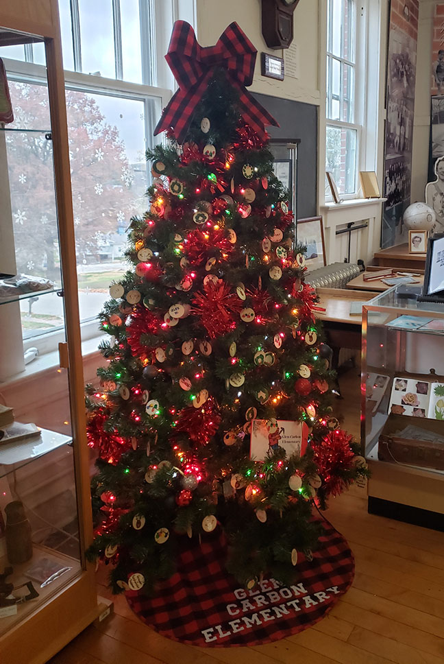 Glenfestival of Trees returns to Glen Carbon Heritage Museum