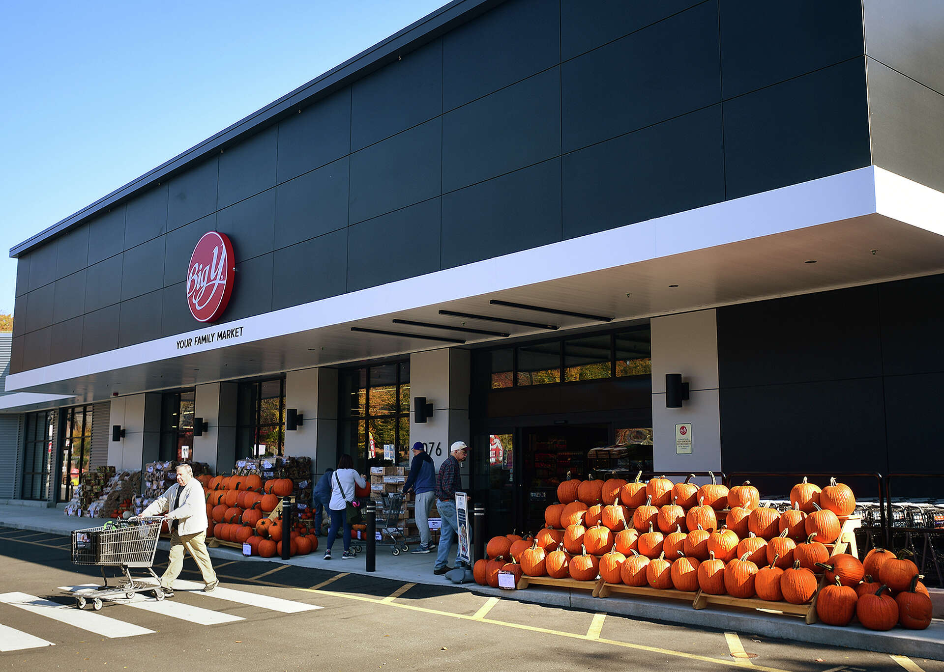 Big Y soft launches in Westport with grand opening promotions