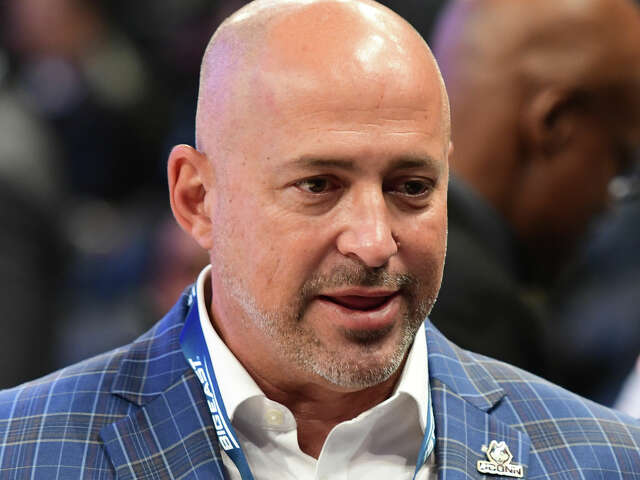 Could this be UConn men's basketball final trip to Maui Invitational?